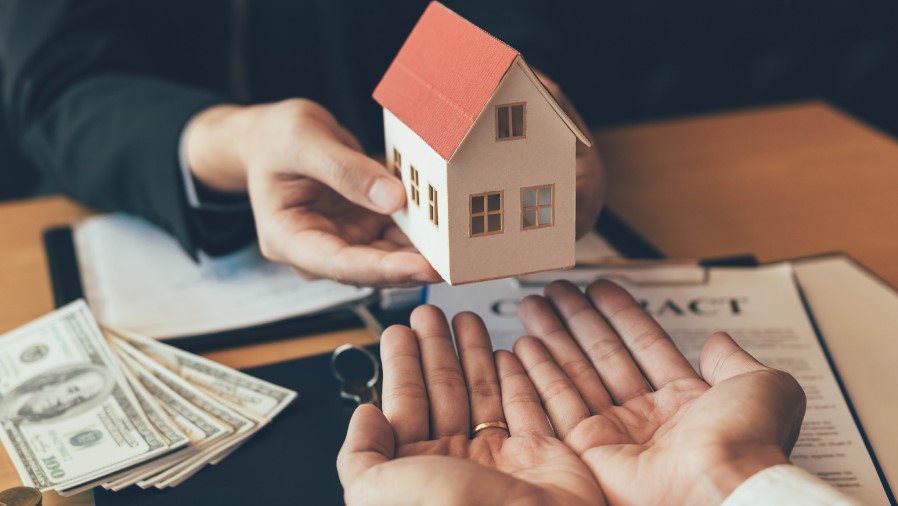 Should You Consider Putting a House in Trust UK | Pros and Cons
